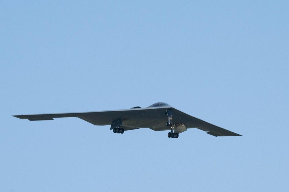 B2- Spirit bombardıman uçağı özellikleri ne, kaç saat uçabiliyor? B2 ...