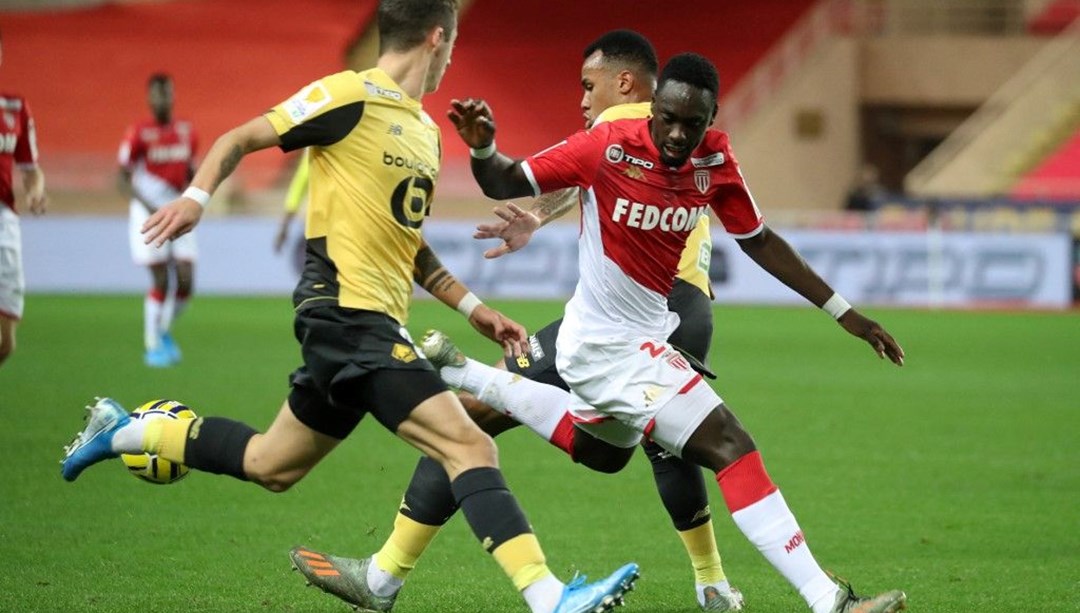 FIFA'dan Leeds United'a 27.9 milyon euroluk Jean-Kevin Augustin cezası ...