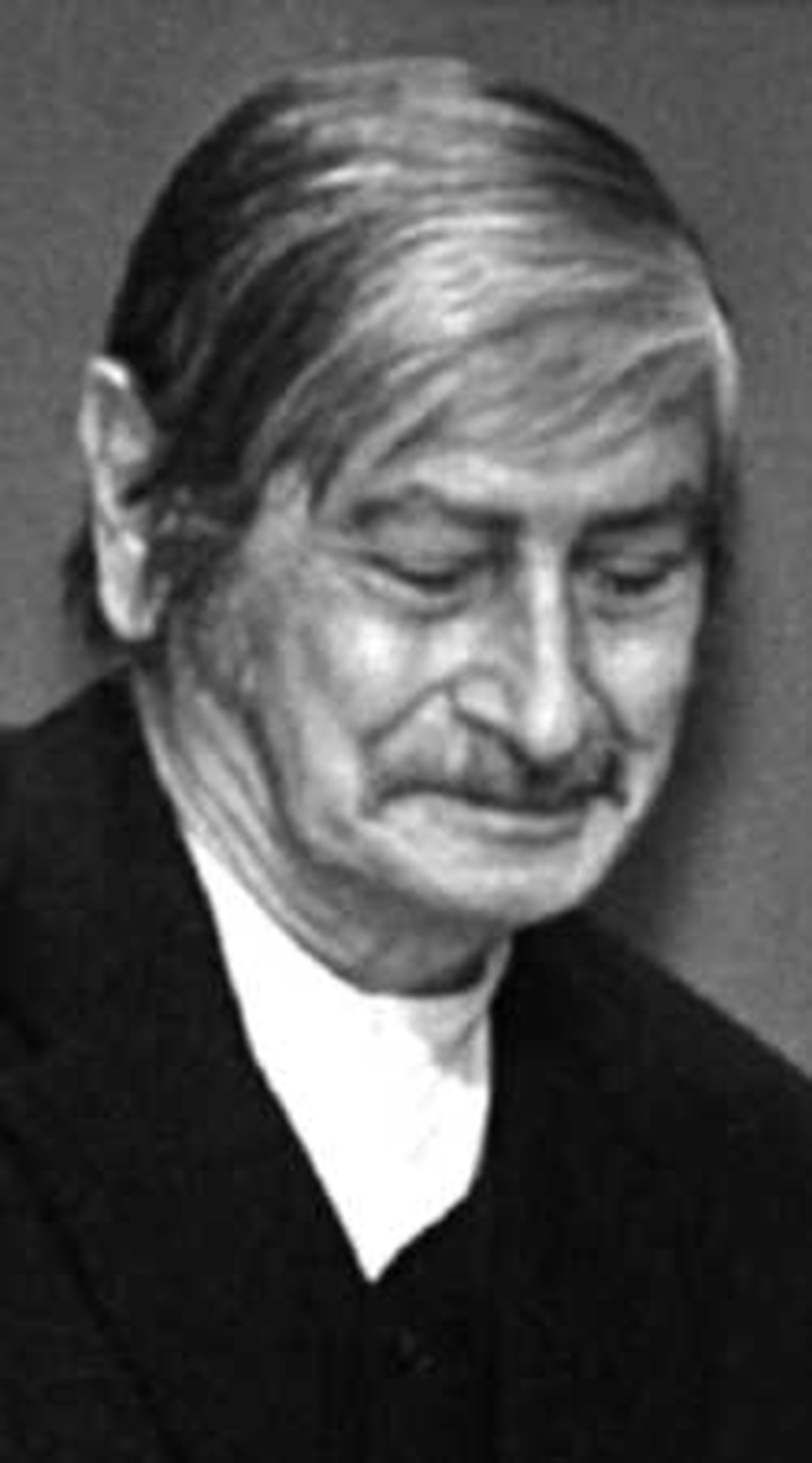 Fotoğraflarla Turhan Selçuk