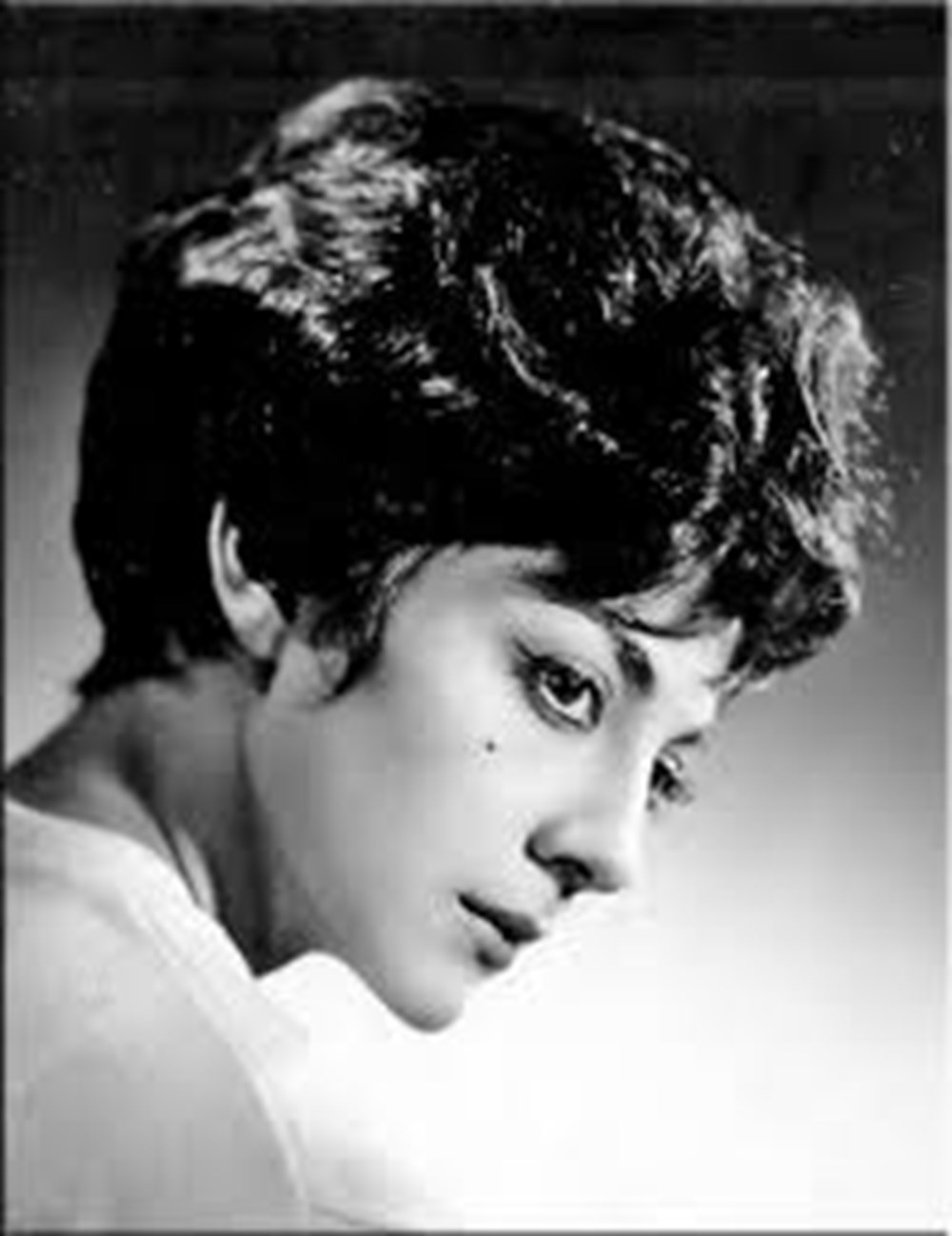 Çolpan İlhan'ı kaybettik