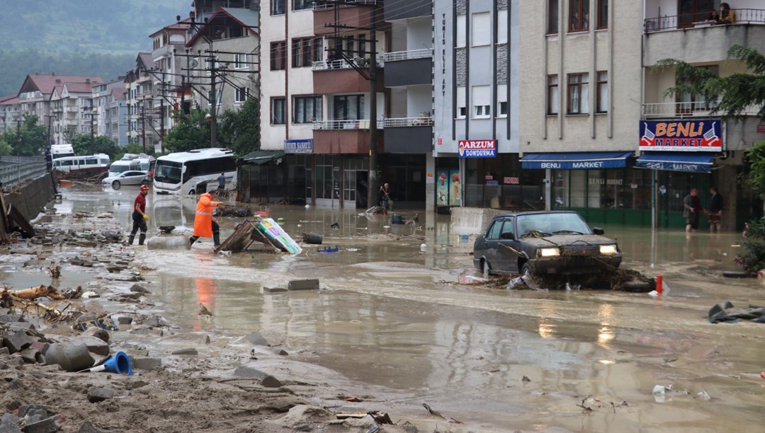 Karadeniz'de sel riski devam ediyor mu? Yağışlar ne zaman bitecek ...