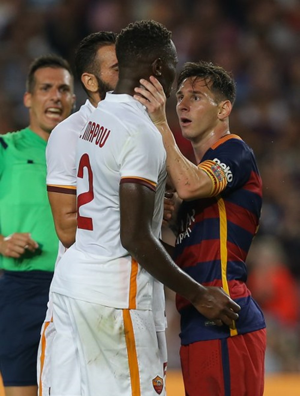 Messi'den 'kafa'yla karşılık | NTV Haber