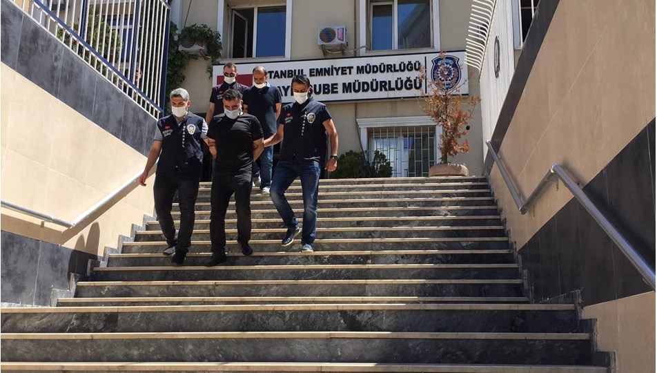 İstanbul'da bir gecede 14 iş yerinden 250 bin TL’lik hırsızlık - Son ... İstanbul'da bir gecede 14 iş yerinden 250 bin TL’lik hırsızlık - Son ...