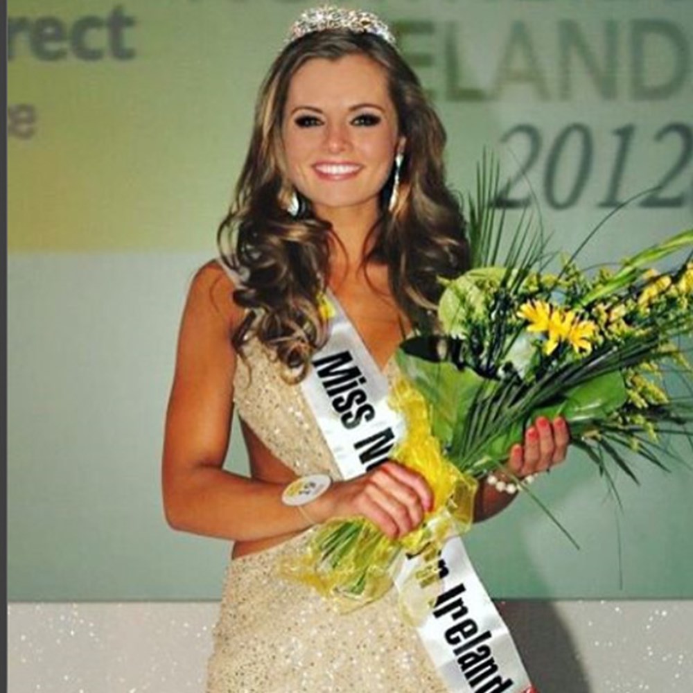 Manken Tiffany Brien'ın karnı bir gecede bu hale geldi - Son Dakika ...