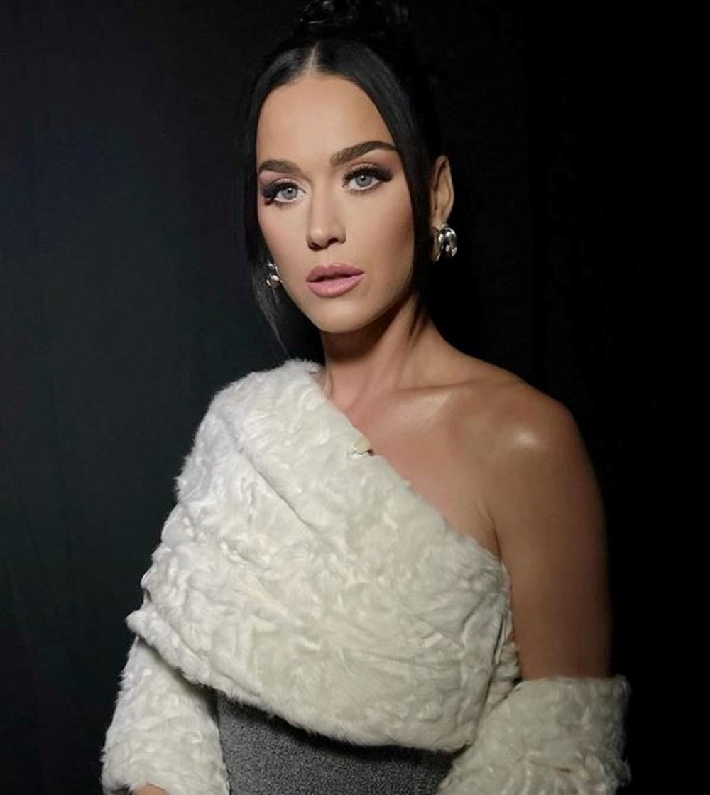 Katy Perry'den iddialı tanıtım! Fit görüntüsüne yorum yağdı - Son ...