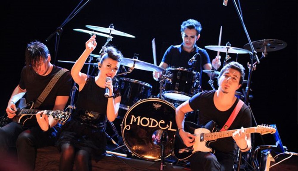 Fatma Turgut: Model Grubu dağılmadı