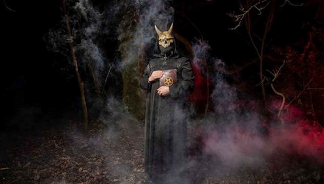 İngiltere'de Şeytan'a tapan gençlerin sayısı hızla artıyor (Satanizm ...