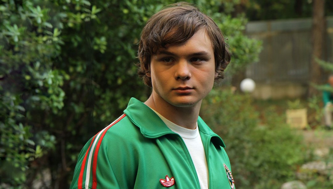 Naim filmine Cem Adrian’ın sesinden Sen Gel Diyorsun şarkısıyla özel ...