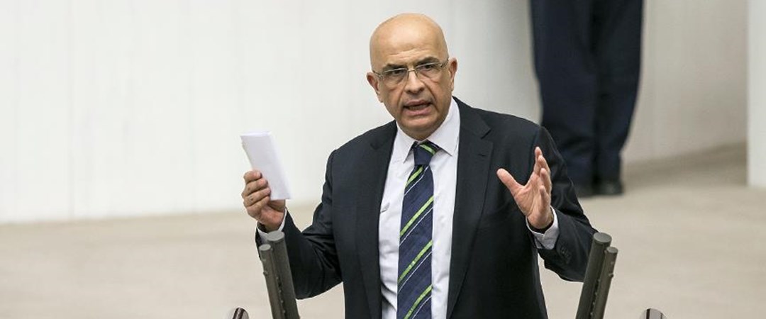 Enis Berberoğlu'nun yeniden yargılama talebine ret - Son Dakika Türkiye ...