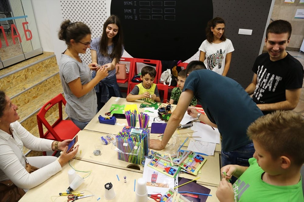 Nikola Tesla'nın anısına robot maratonu düzenlendi - Son Dakika ...