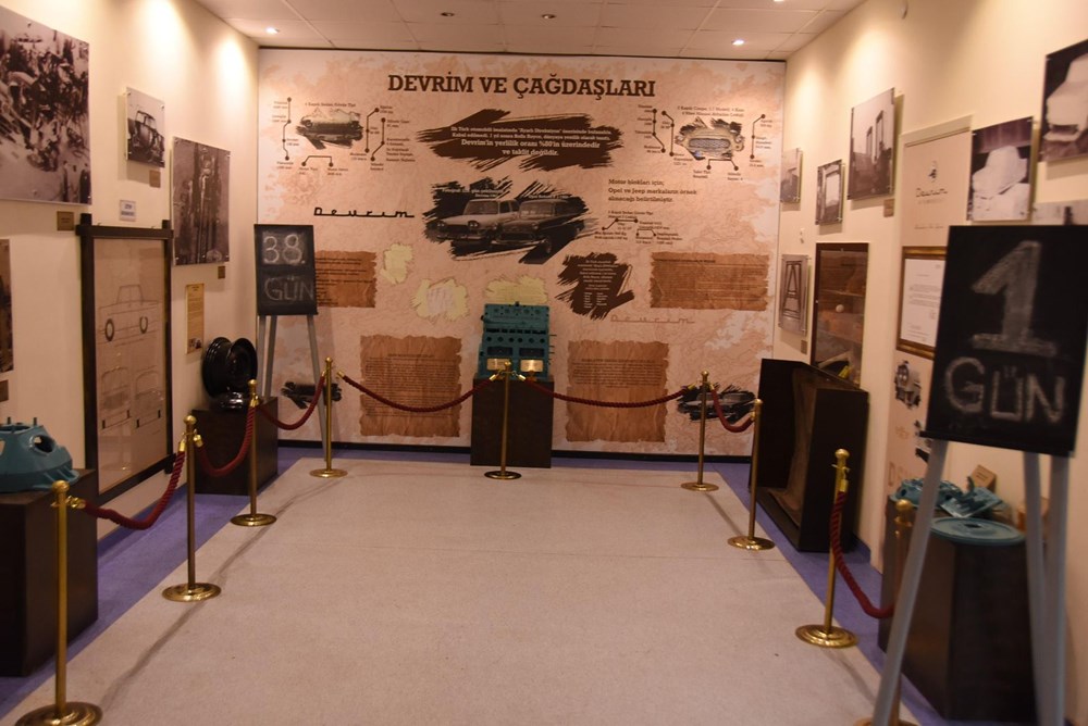 Türkiye'nin ilk yerli otomobili: Devrim (Tülomsaş Müzesi Devrim Arabası)