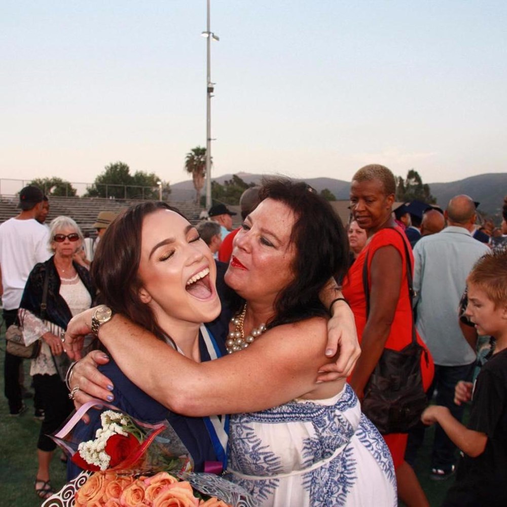 Kylie ve Kendall Jenner'ı gizli kuzeni Natalie Zettel moda dünyasına ...