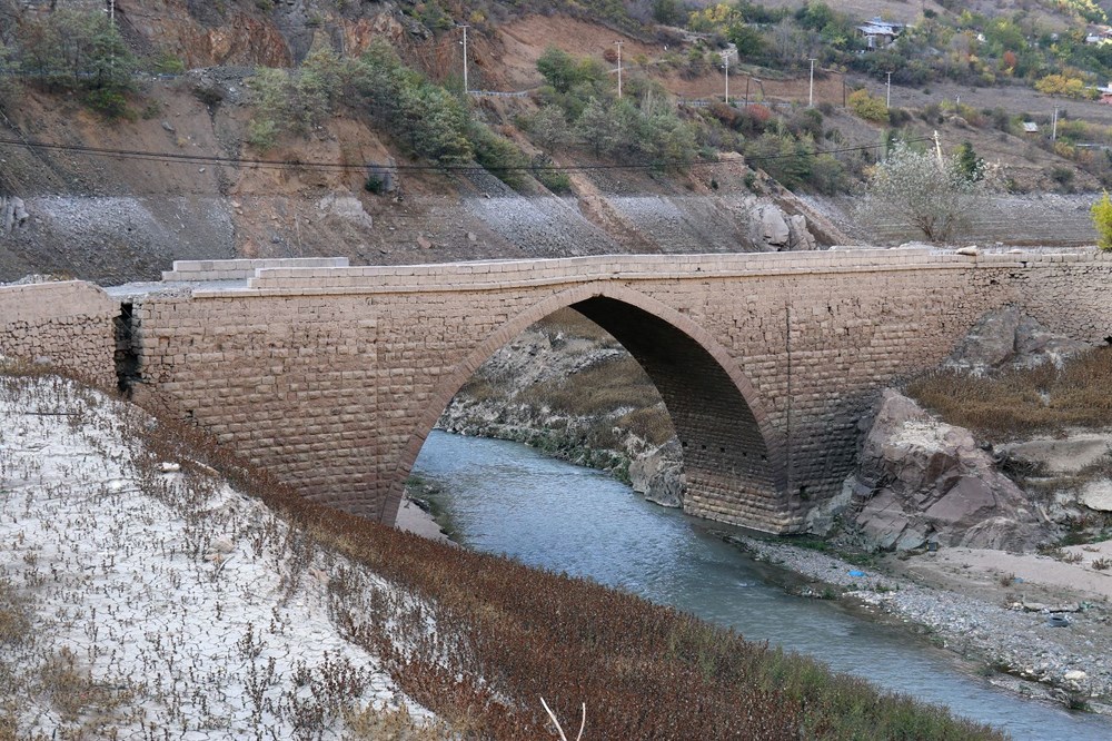 Torul Barajı'nda su seviyesi 40 metre çekildi - Son Dakika Türkiye ...