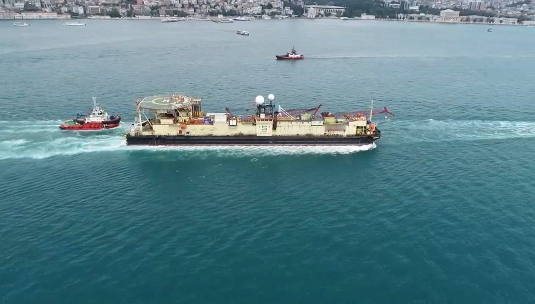 "Castoro 10" İstanbul Boğazı'ndan geçti - Son Dakika Türkiye Haberleri ...