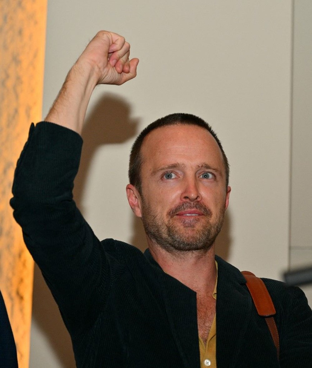 Breaking Bad oyuncusu Aaron Paul soyadını ve oğlunun adını değiştirdi ...