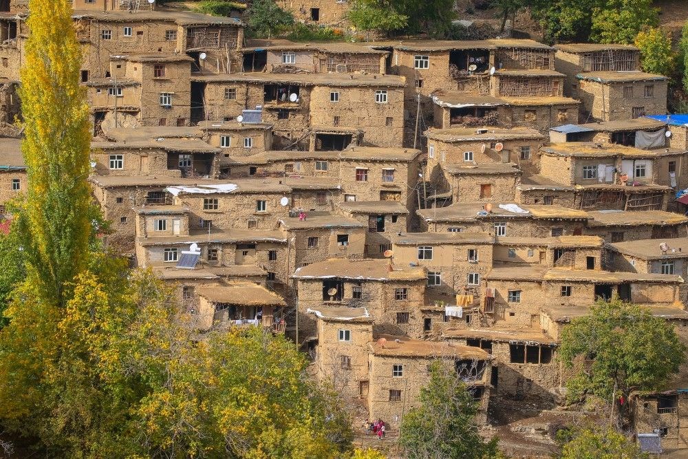 Hizan'ın 300 yıllık taş evleri görenleri kendine hayran bırakıyor
