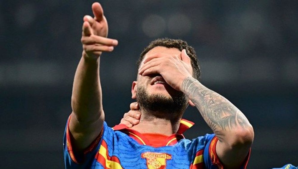 Devlerin peşinde olduğu Romulo'ya yapılan teklif ortaya çıktı | NTV ...