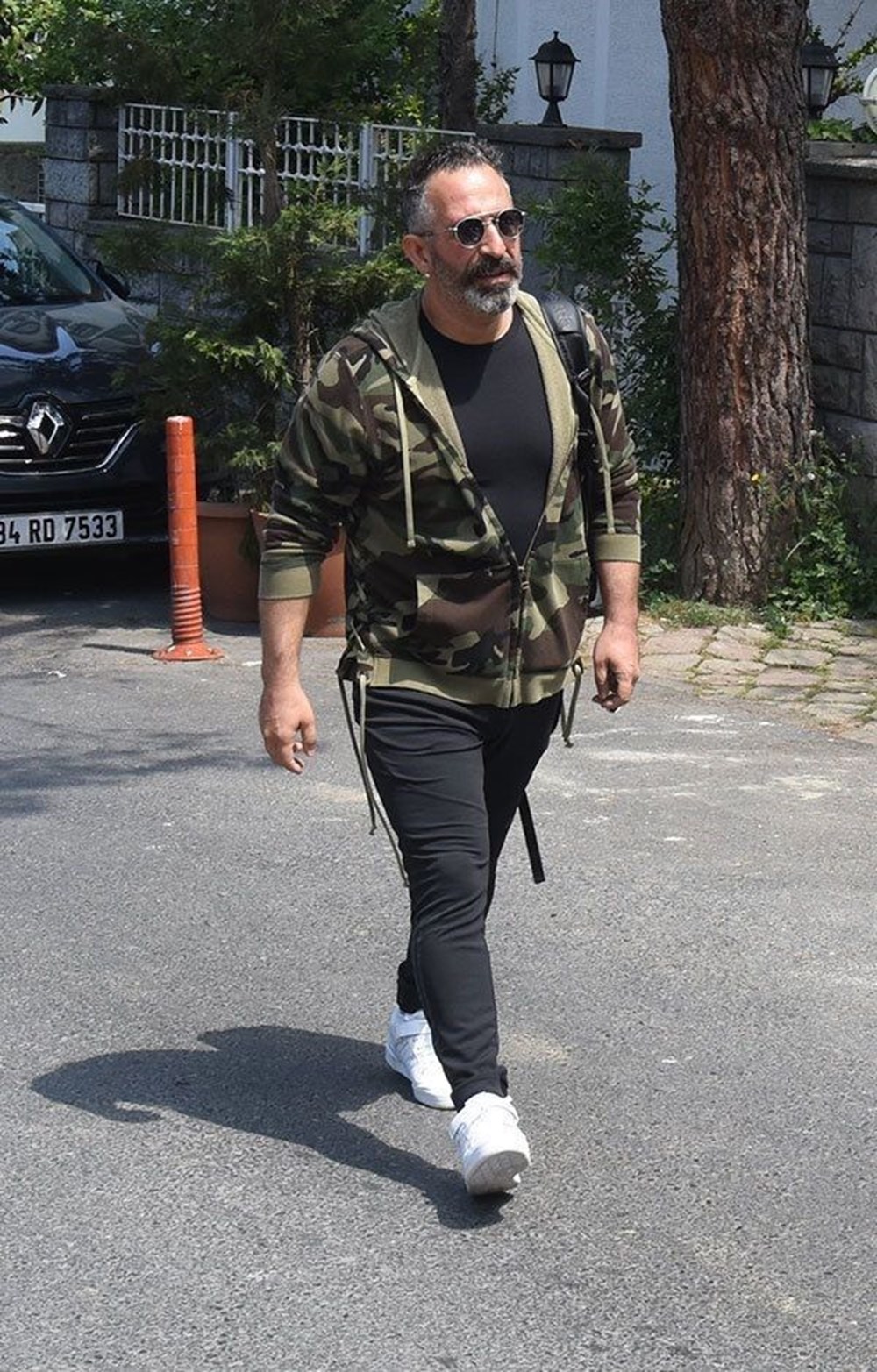 Cem Yılmaz’dan Deren Talu'ya jest - Son Dakika Yaşam Haberleri | NTV Haber