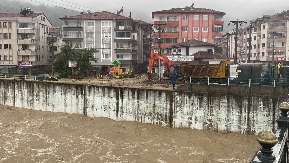 Karadeniz'de sel riski devam ediyor mu? Yağışlar ne zaman bitecek ...