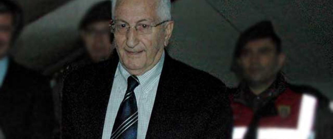 Çevik Bir'e Eşref Bitlis sorgusu - Son Dakika Türkiye Haberleri | NTV Haber