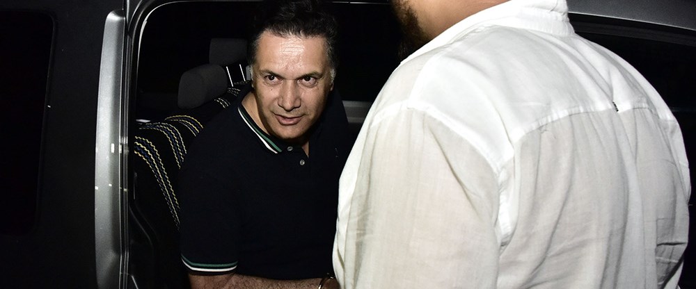 Eski Mardin Valisi Turhan Ayvaz gözaltında - Son Dakika Türkiye ...