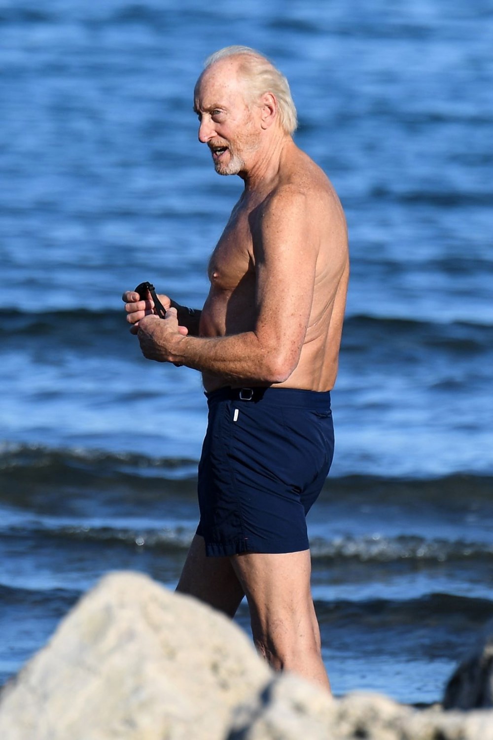 Game of Thrones'un yıldızı Charles Dance tatilde | NTV Haber