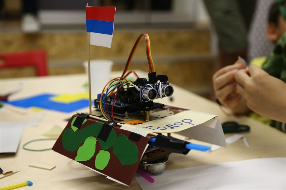 Nikola Tesla'nın anısına robot maratonu düzenlendi - Son Dakika ...