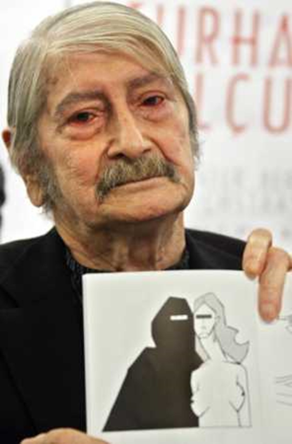 Fotoğraflarla Turhan Selçuk