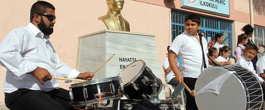 "Öğrenci-veli orkestrası" devamsızlığa deva oldu - Son Dakika Eğitim ...