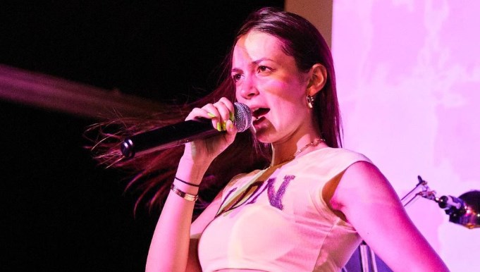 İnji kimdir? Bellydancing şarkısıyla ünlenen INJI (İnci Güran) kaç ...