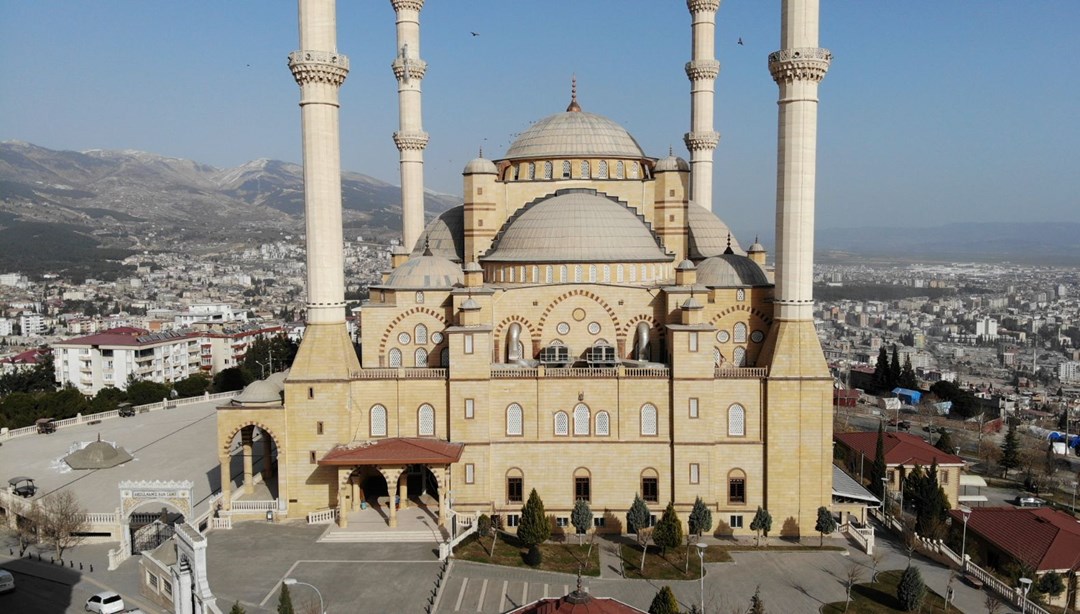 Kahramanmaraş’ın simgesi Abdülhamit Han Camii depremde hasar görmedi ...