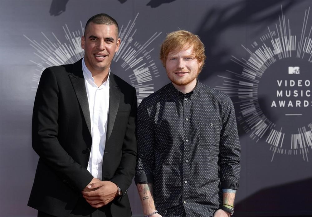 2014 MTV Video Müzik Ödülleri'nde şıklık yarışı