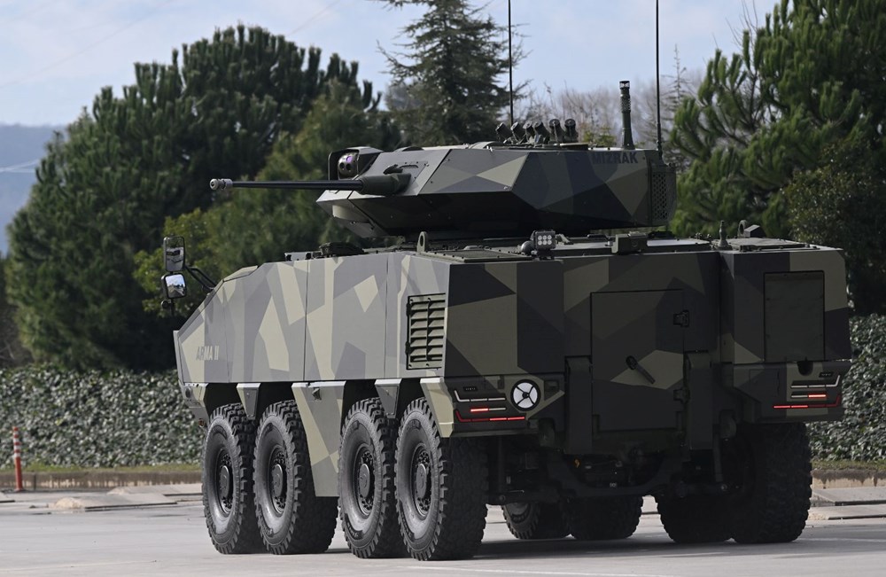 Yerli motorlu 8x8 Arma II görücüye çıktı - Son Dakika Teknoloji ...