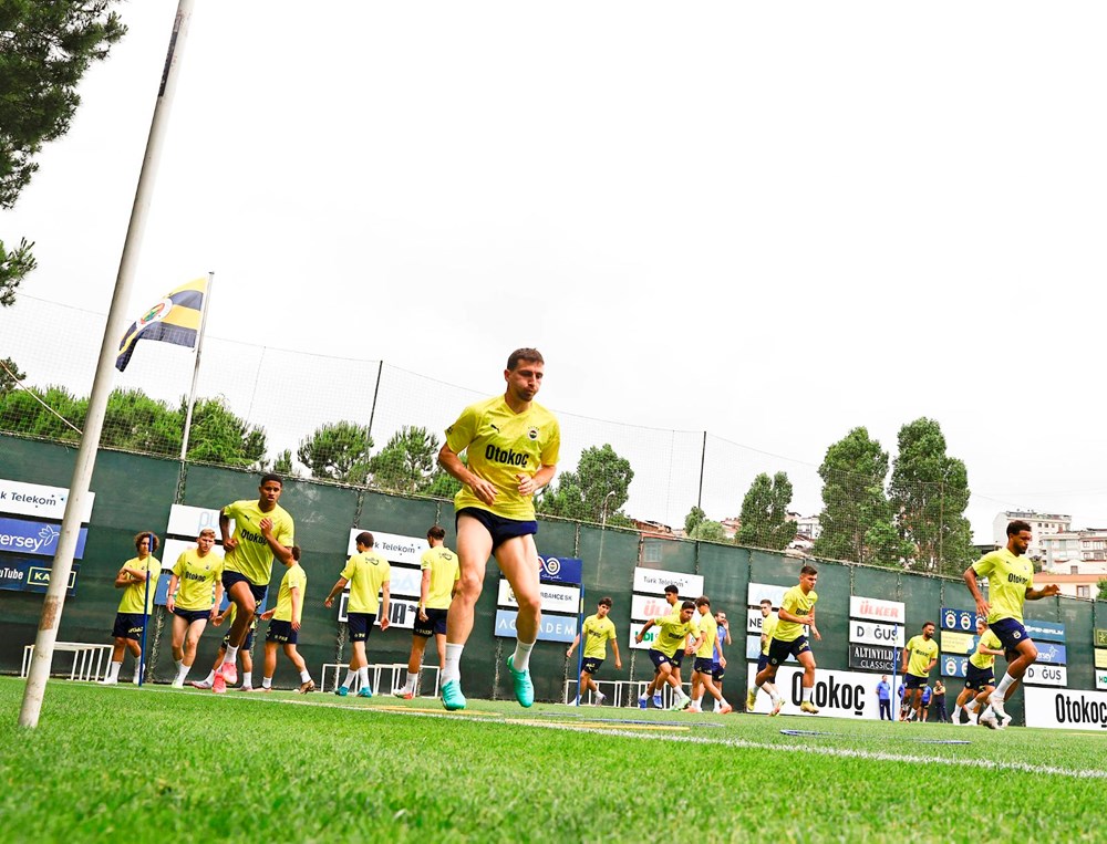Edin Dzeko Fenerbahçe Formayla Ilk Idmanına çıktı Son Dakika Spor