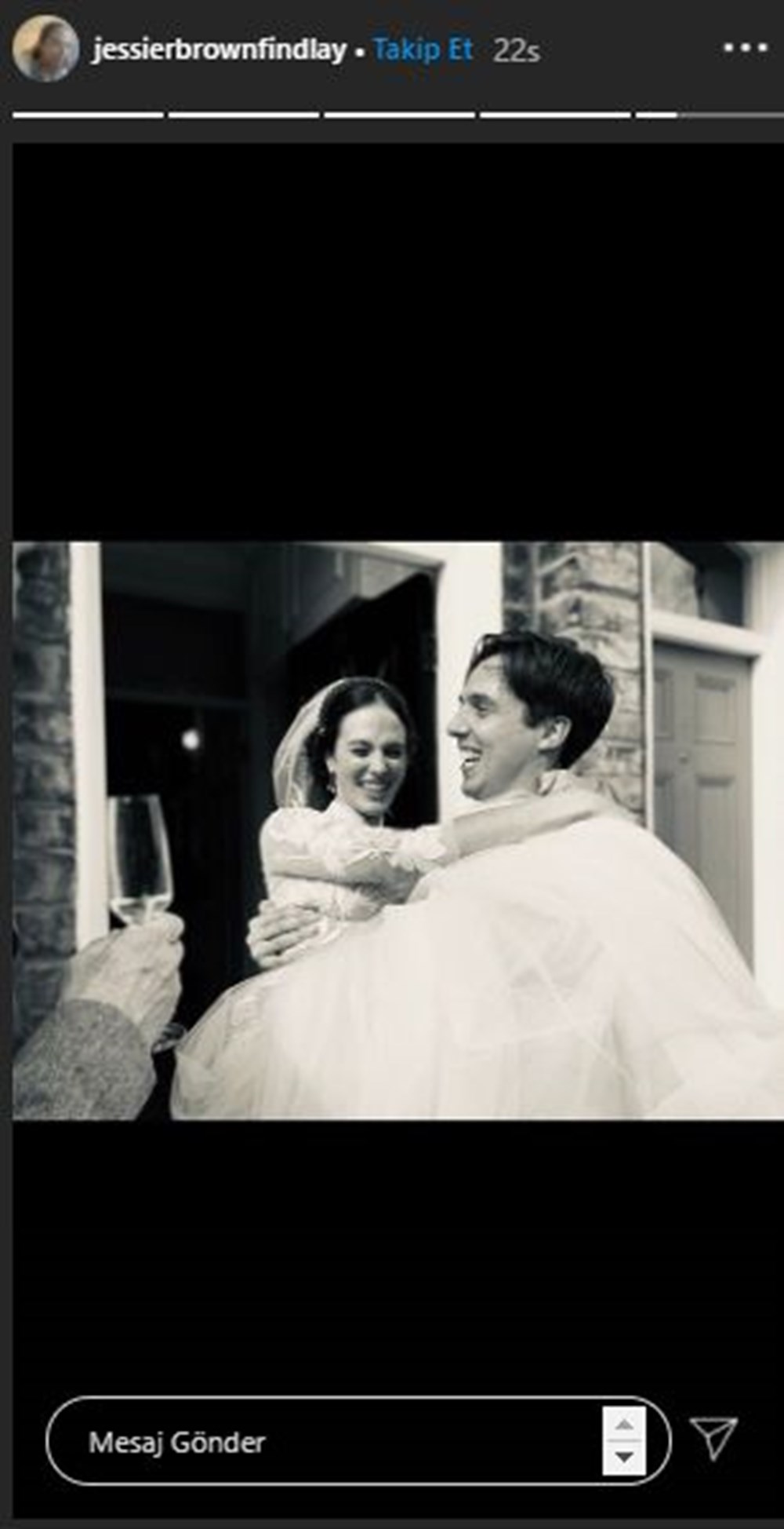 Jessica Brown Findlay ile Ziggy Heat evlendi - Son Dakika Yaşam ...