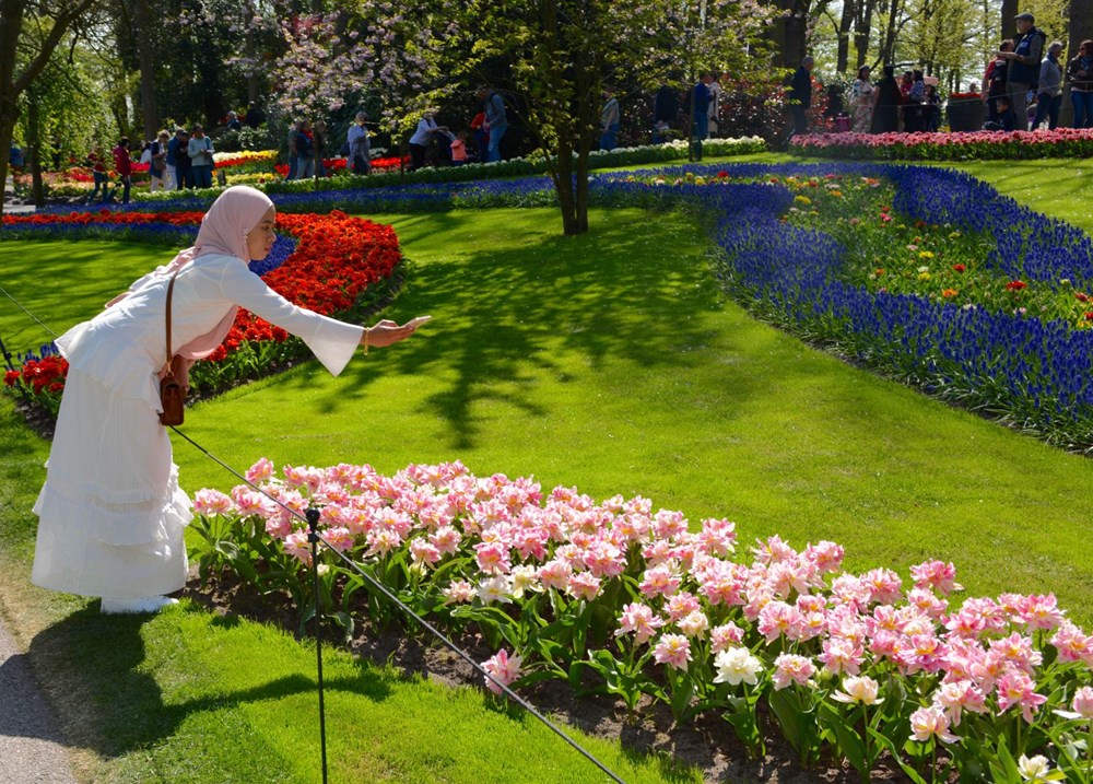 Dünyanın en büyük lale bahçesi