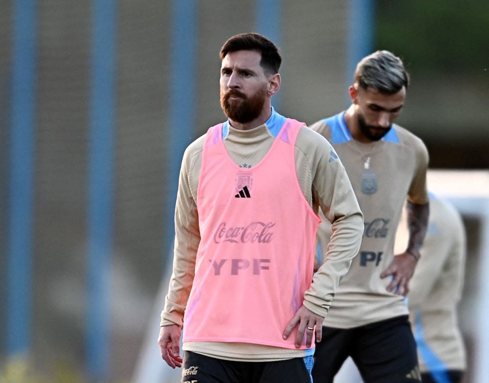 Messi var Ronaldo yok: Dünyanın En İyi Futbolcusu adayları açıklandı ...