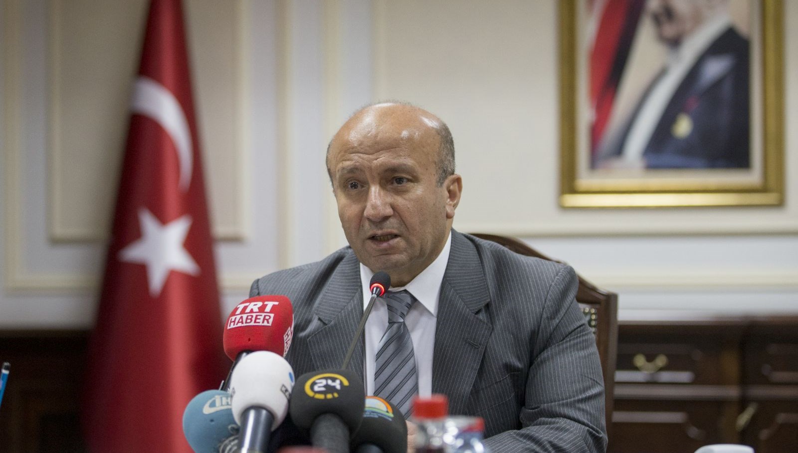 Kutbettin Arzu kimdir? Eski bakan Kutbettin Arzu havuzda ölü bulundu ...