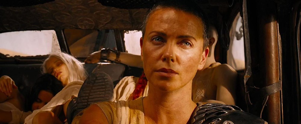 Charlize Theron: Yeni Mad Max filminde oynayamamak kalp kırıcı