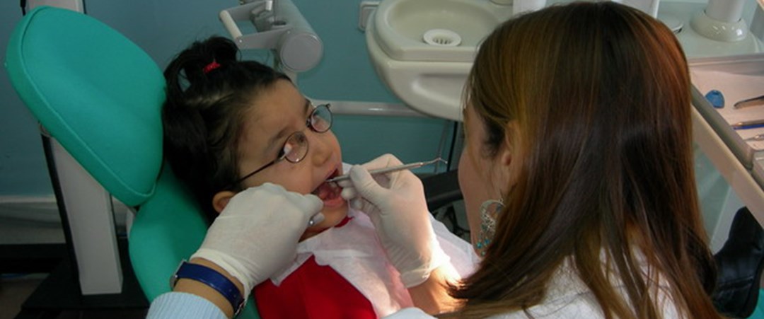 Otistik çocukların diş tedavisinde zorluk - Sağlık Haberleri
