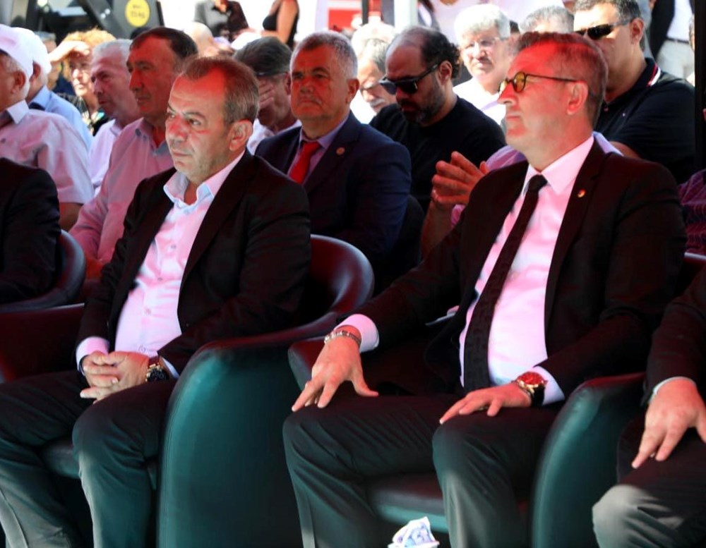 Bolu'da yere izmarit atan başkana para cezası | NTV Haber