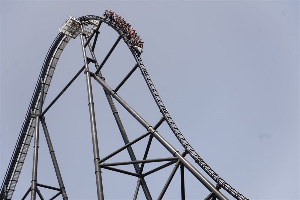 Avrupa'nın en büyük lunapark treni Hyperion