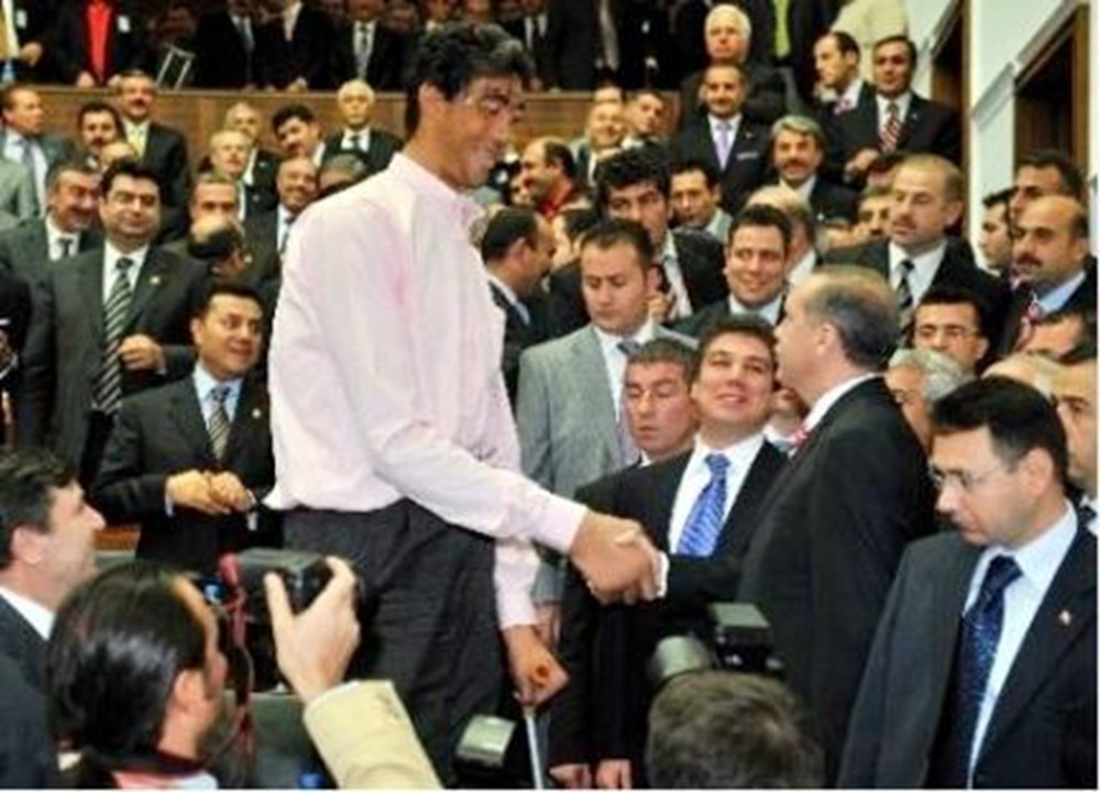 Dünyanın en uzun adamı - Son Dakika Yaşam Haberleri | NTV Haber