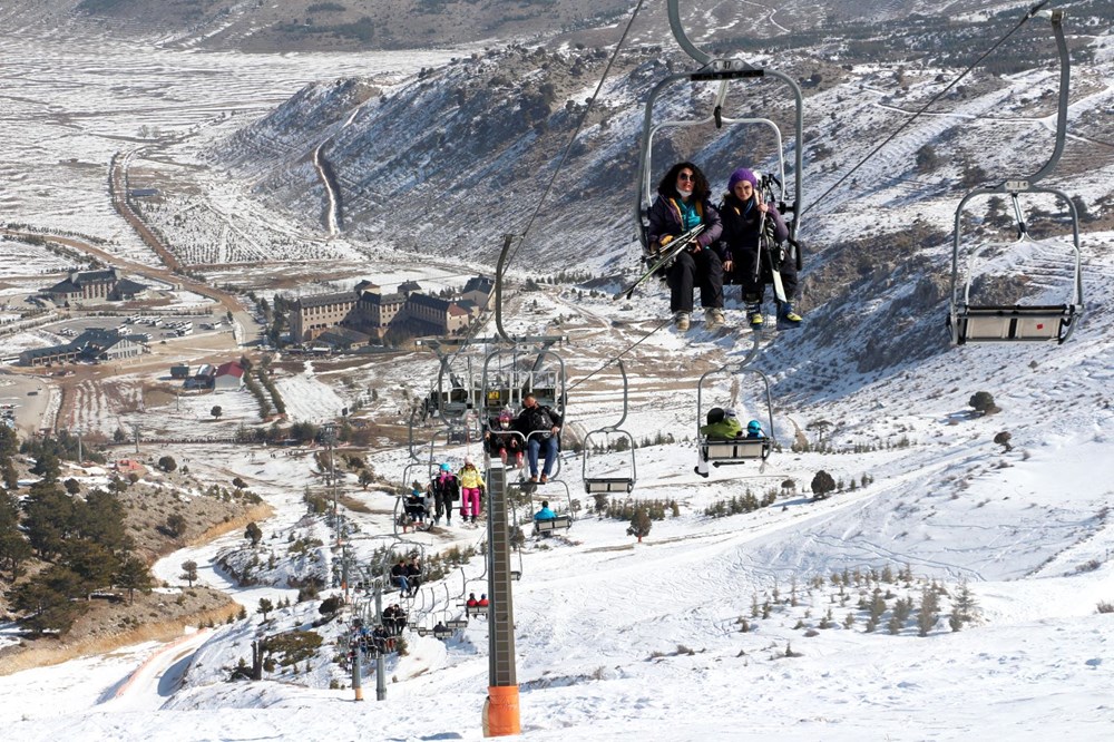 Davraz Kayak Merkezi'ne 200 bin ziyaretçi