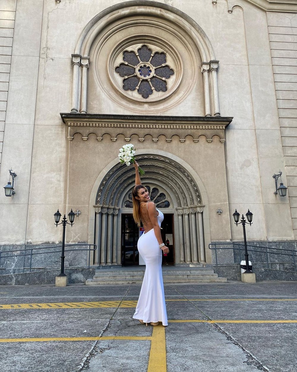 Kendisiyle evlenen model Cris Galera boşandı: Özel biriyle tanıştım ...