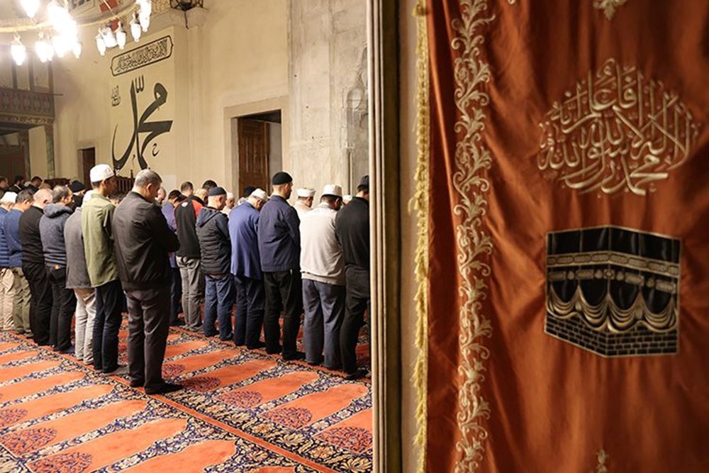 Cuma namazı nasıl kılınır? Cuma namazı kaç rekat? İşte cuma namazının ...