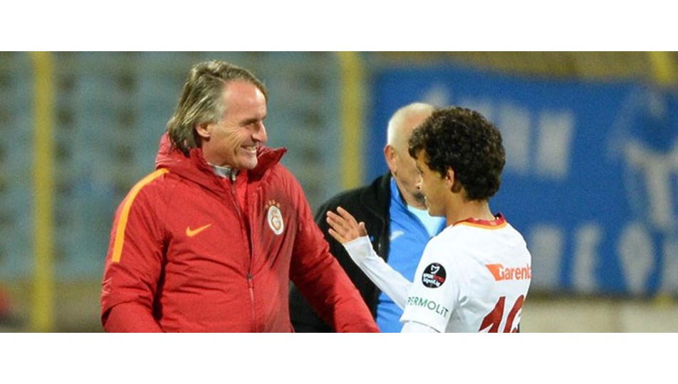 Mustafa Kapı, Galatasaray tarihine geçti - Son Dakika Spor Haberleri ... Mustafa Kapı, Galatasaray tarihine geçti - Son Dakika Spor Haberleri ...