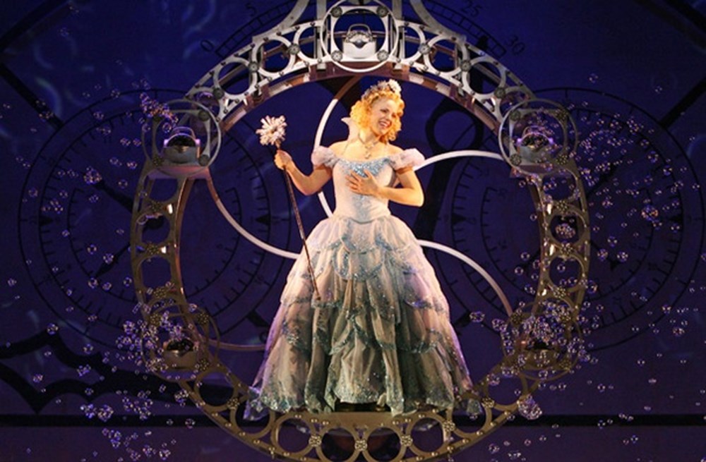 Broadway tarihinin rekorunu kırdı