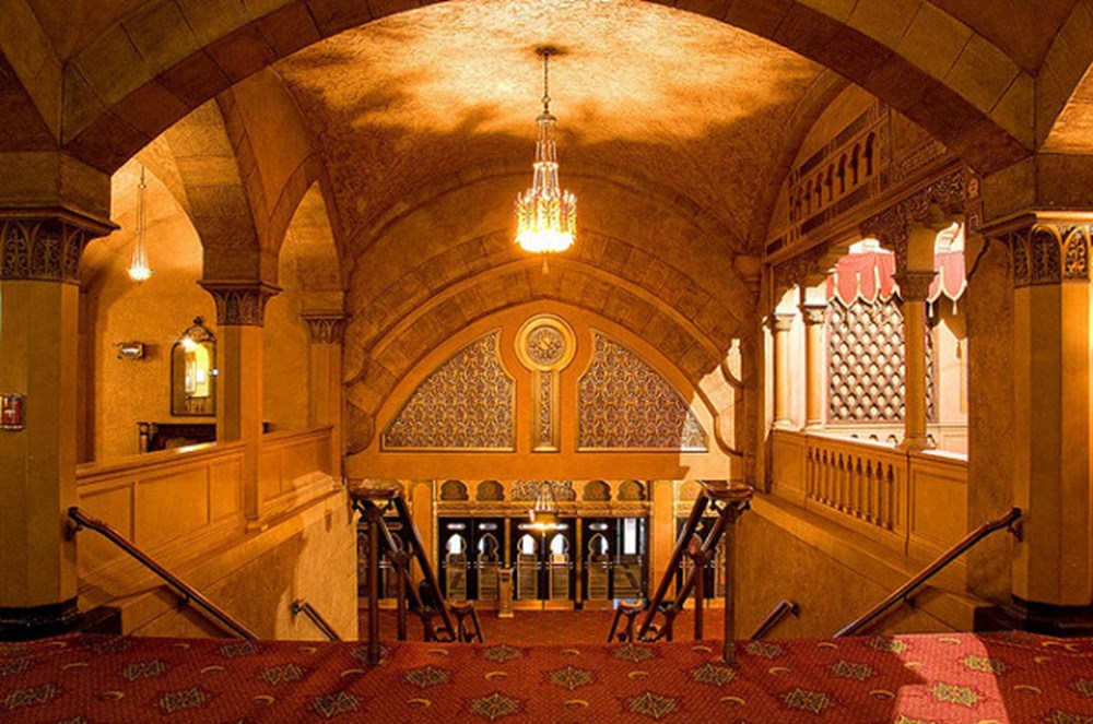 80 yıllık eğlence mabedi