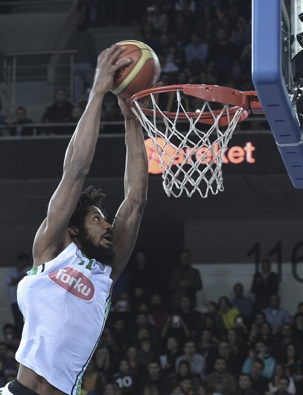 "Sony Xperia Smaç Yarışması"nın galibi Kenneth Gabriel oldu - Son ...